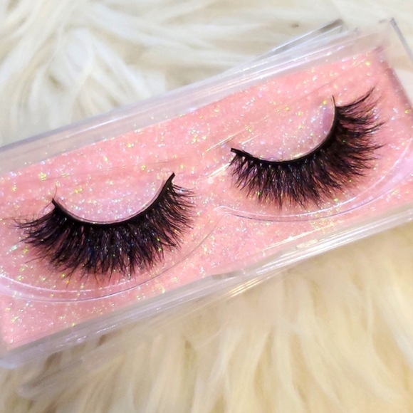 Makeup | 3d Mink Luxe Lashes 1 Set | Poshmark